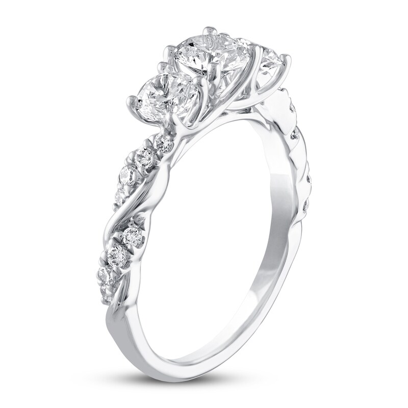 Previously Owned The Leo Diamond Three Stone Engagement Ring 1 1 8 Ct